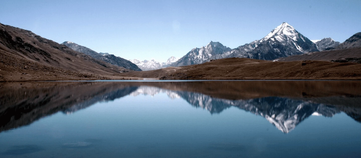 Chandratal Lake Camping & Trek Guide 2026 - Spiti Valley | TravellingLark